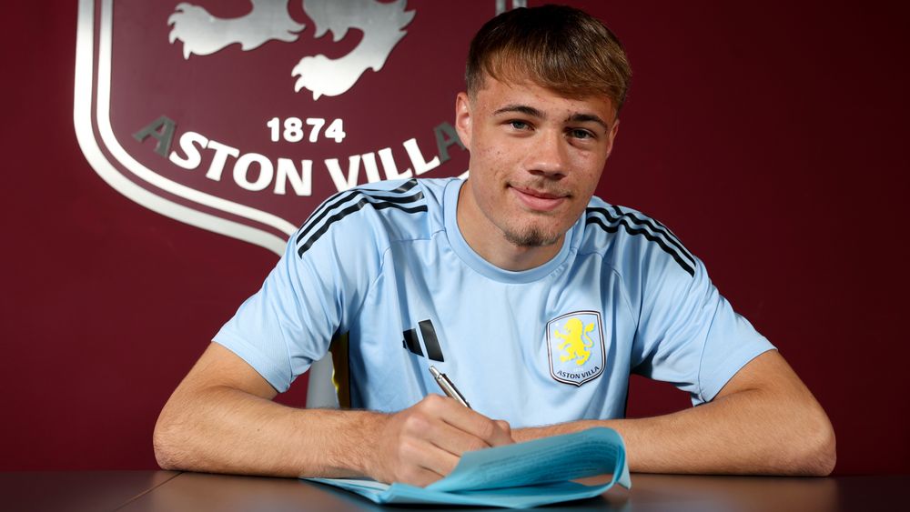 Finlay Barnard pens professional contract | Aston Villa