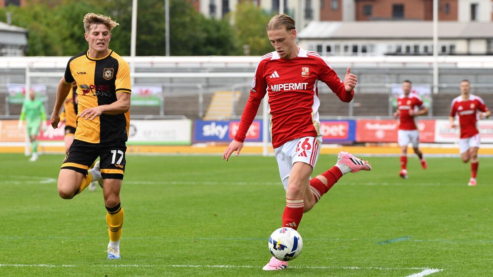 Assists for Finley Munroe and Lewis Dobbin | Aston Villa