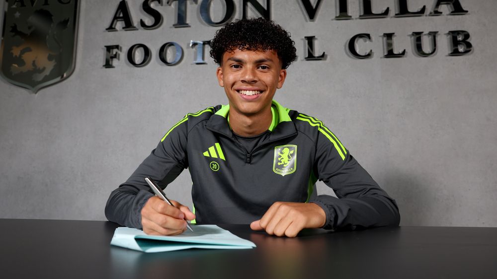 Keilan Quinn signs pro deal | Aston Villa