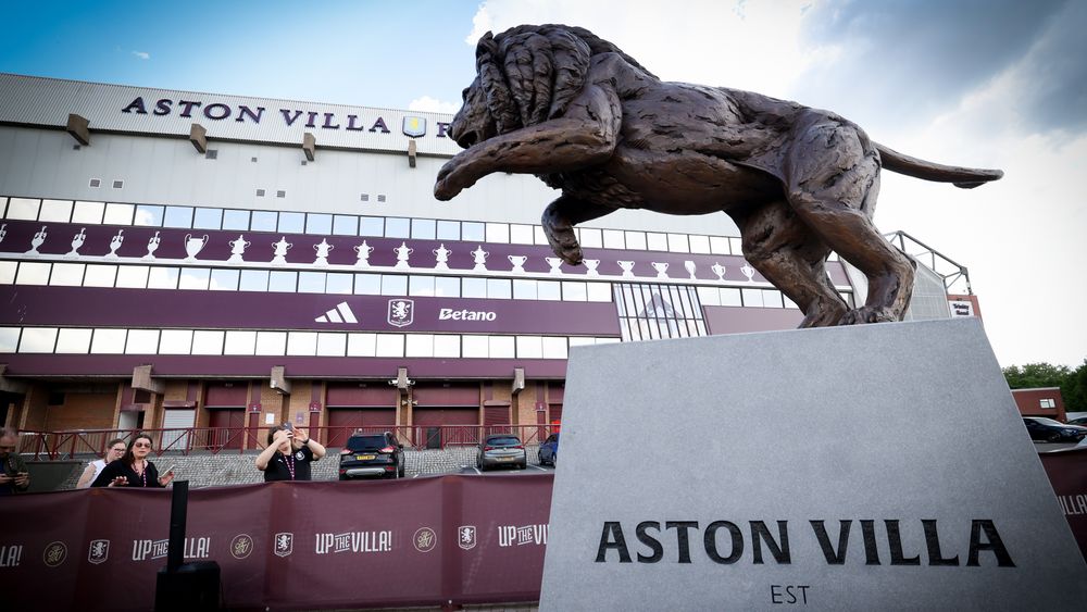 Lion statue official unveiling | Aston Villa