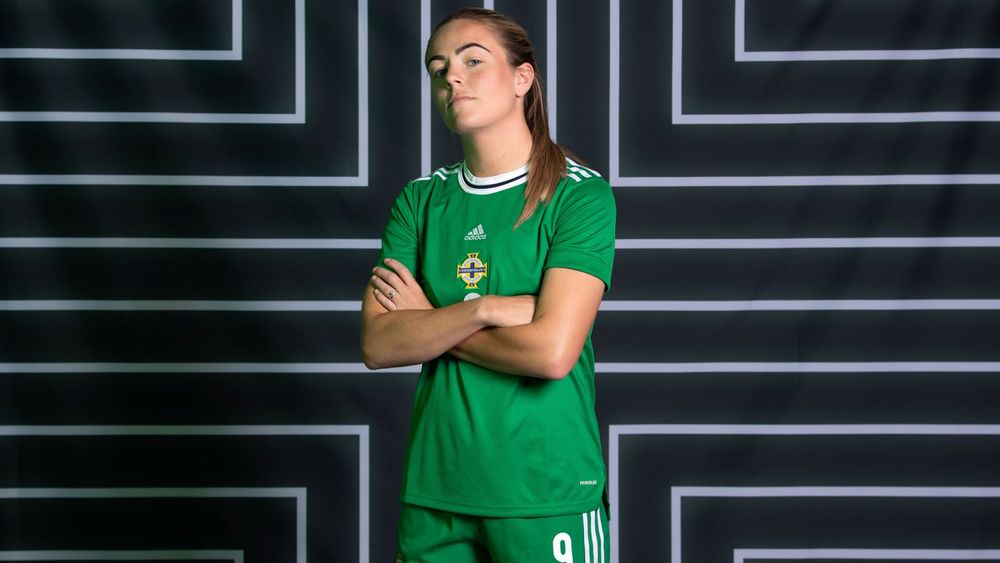 Simone Magill joins Aston Villa Women! | Aston Villa